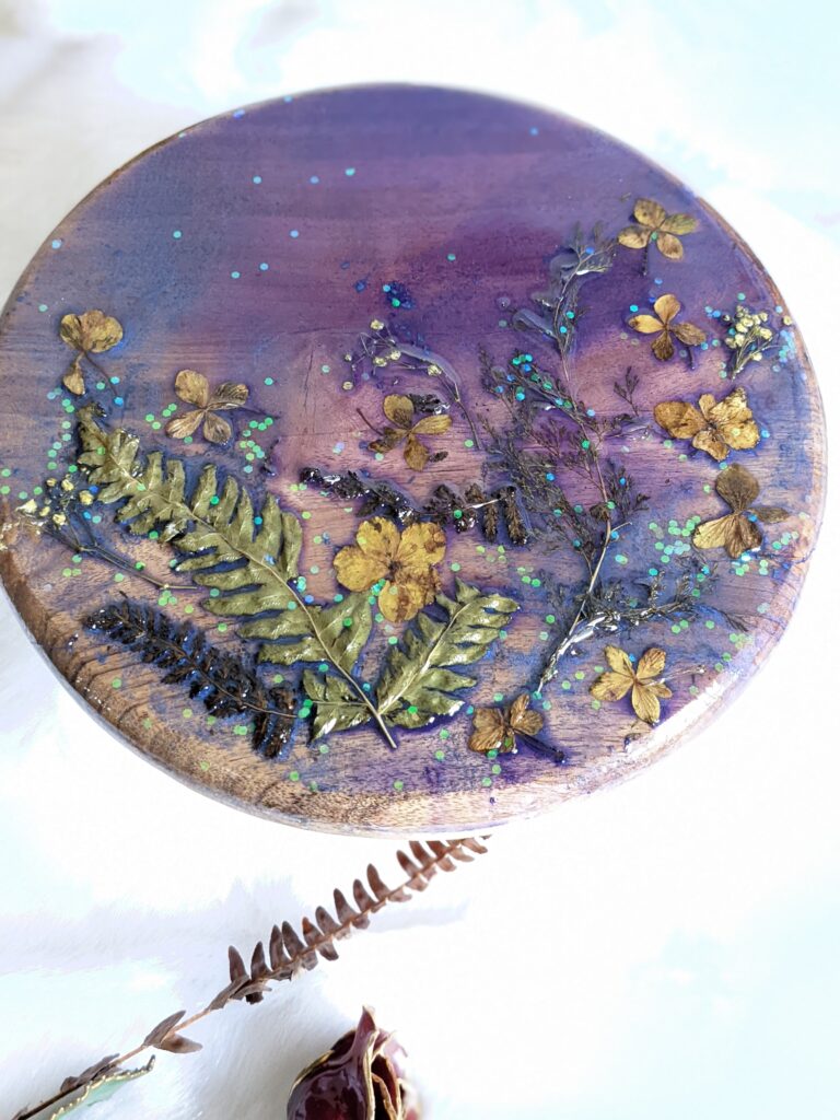 Resin Cake Stand - mintorie